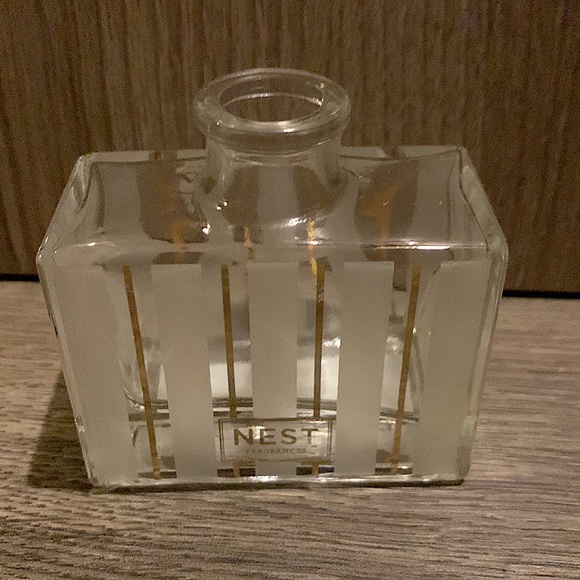 NEST Fragrances | Accents | Empty Nest Holiday Diffuser Bottle 3 Fl Oz ...